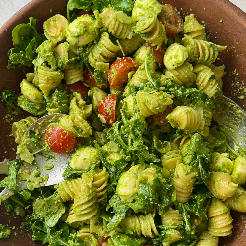 Pesto pasta salad with homemade basil pesto - kizactivelife